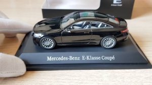 Miniatura Mercedes-benz Classe E Cupê 2017 C238 1/43 Preto