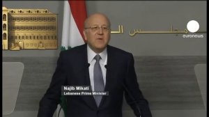 Ливанский премьер отправил правительство в...