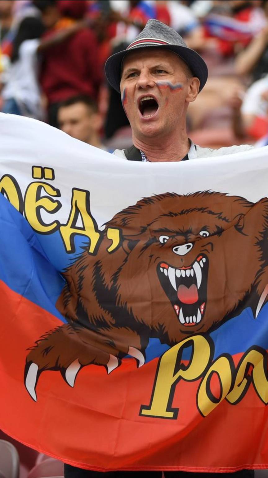 _РЕАКЦИЯ европейцев НА РОССИЙСКИЙ ФЛАГ_
