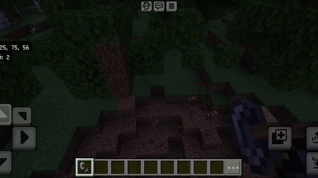 я взорвал две стены из ТНТ в Майнкрафте