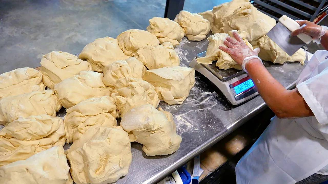 New York City Food - ЛУЧШИЕ БУБЛИКИ, ХЛЕБ ХАЛЫ, БАБКА, РУГЕЛАХ, ПЕЧЕНЬЕ