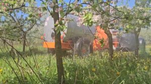 Опрыскиватель шарнирно-сочленённый Зубр ПВ с приставкой Октопус