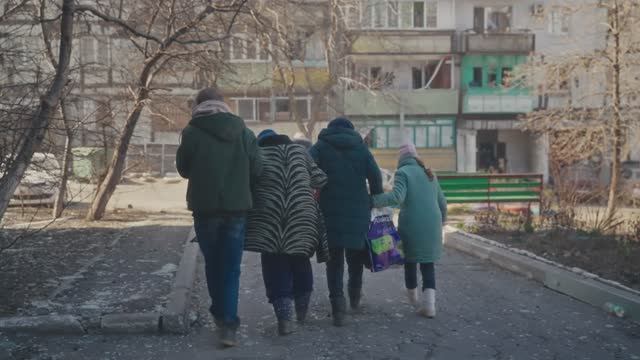 Фильм первый - Прорыв к центру