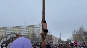 1 марта, центральная площадь города превратилась в яркий фестиваль с развлечениями.