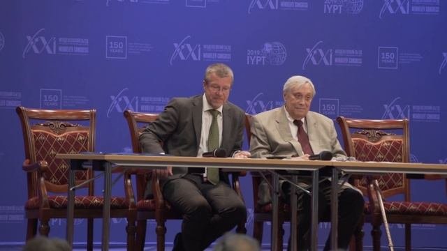 Экспозиционная выставка "Менделеев и достижения химической науки"