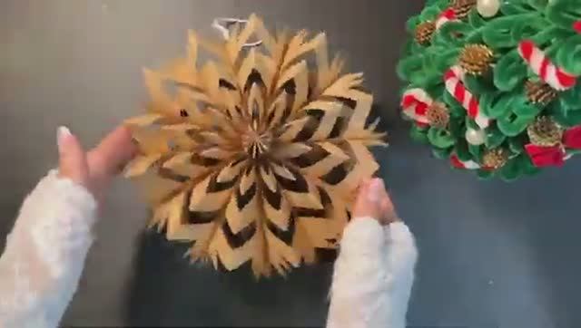 Снежинка своими руками ❄️из бумаги на Рождество 🎄и Новый год 🎄
