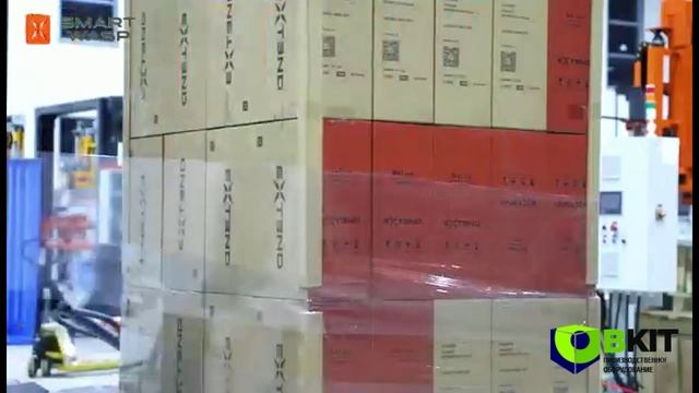 Робот-обмотчик паллет R600 с пре-стрейчем до 350%.