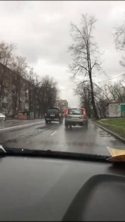 Поворотник с момента начала движения.