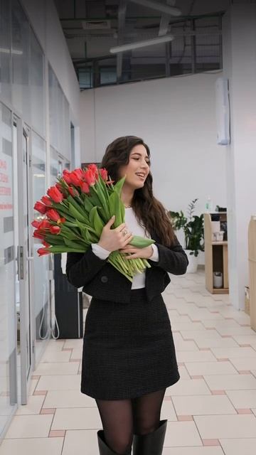 Не экономь на счастье своей любимой ❤️💐🔑
А приобретай выгодно вместе с Этажи-Казань ✨