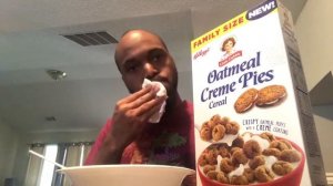 Kellogg's Little Debbie Oatmeal Cream Pie Cereal Review