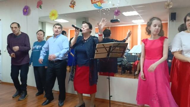 И. Богданова «Букет из белых роз»