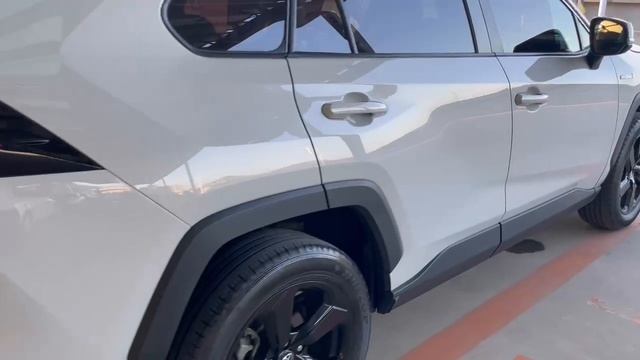Пример осмотра Toyota RAV 4 в Китае. Экстерьер.