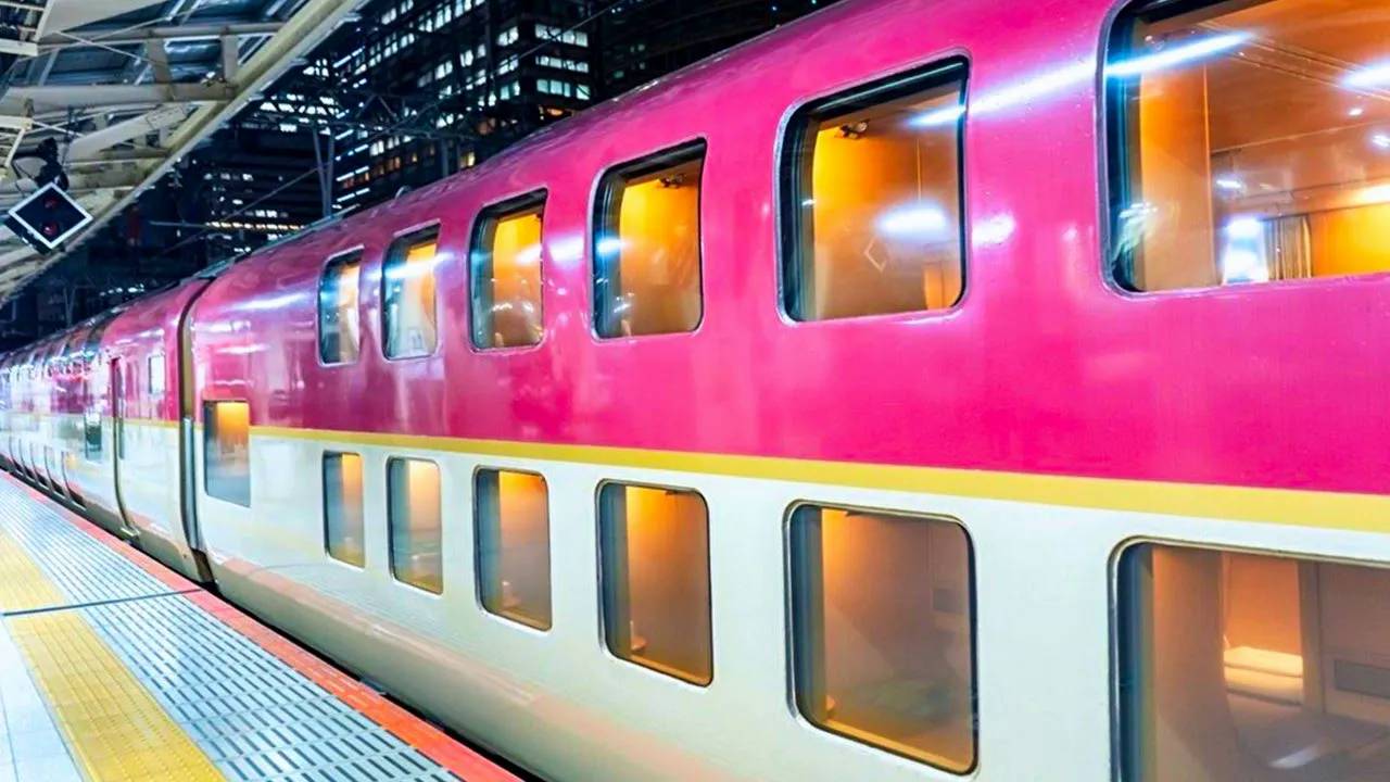 Winter Trip on Japan's Sleeper Train, the Sunrise Express ｜ Tokyo to Izumo