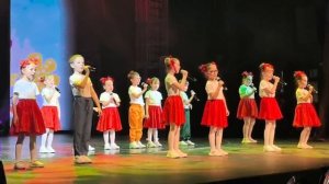 Праздничный концерт юных гуранят «Мамочка любимая моя», отрывок 3