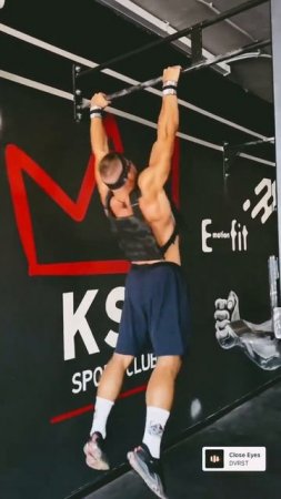 Подтягивание в жилете THE MURPH