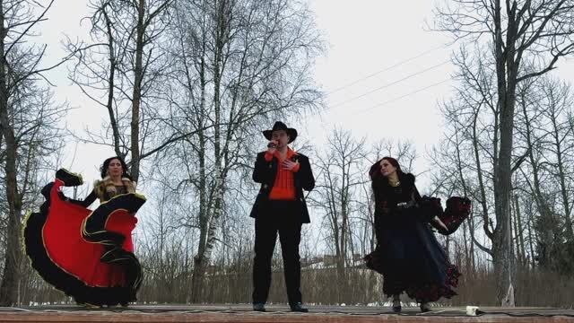 ОЧИ ЧЁРНЫЕ, ЦЫГАНСКИЕ #ПЕСНИ И #ТАНЦЫ 💃🏿. ПЕВЕЦ Е. БЕРЛИН И КОЛЛЕКТИВ  "ЭКСПРОМТ". #АНСАМБЛЬ.