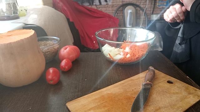 Чечевичный карри суп с тыквой