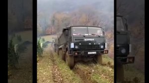 Преодолеть непреодолимое — проходимость КАМАЗа на практике 68, буксир в горку по грязевой колее