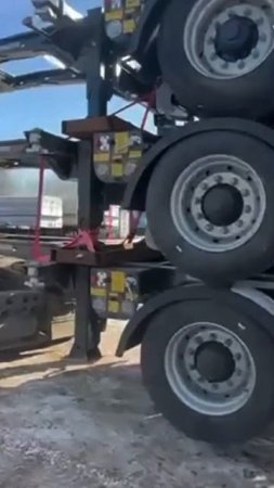 Полуприцеп-контейнеровоз K4-U ТОНАР 99891 универсал