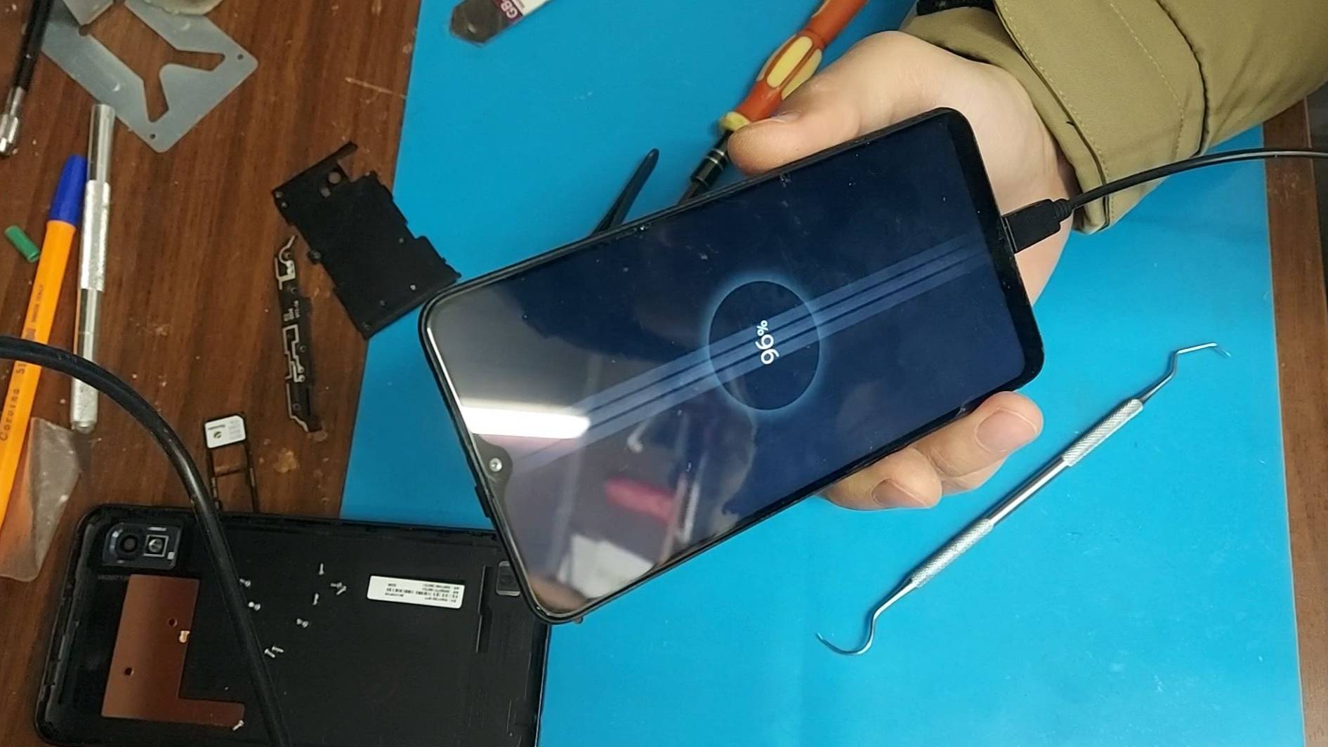 Как заменить дисплей на телефоне Samsung Galaxy A10 (SM-A105F)