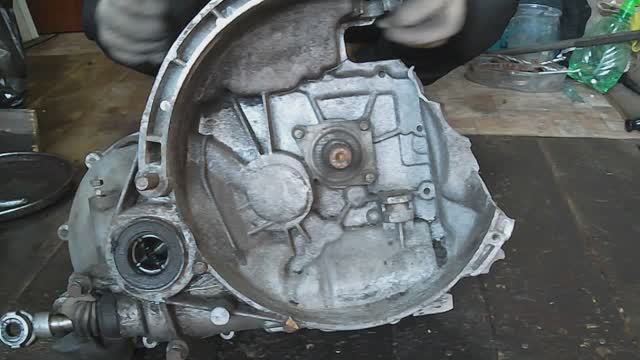 РАЗБОРКА,ДИФЕКТОВКА КОРОБКИ ВАЗ 2110 ПОСЛЕ ДТП(БУДЕМ ЛЕЧИТЬ ПАЦИЕНТА  часть1)