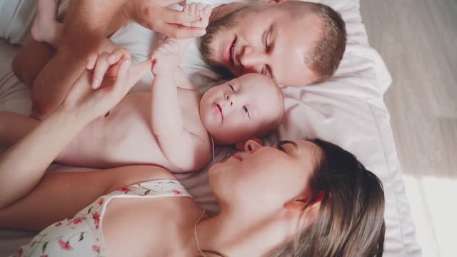 КРЕЩЕНИЕ МИРОНА (1 мин)