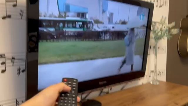 Телевизор спальня
