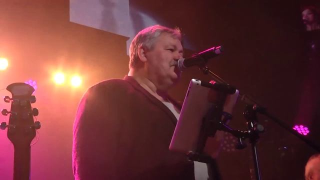 ПитерБэнд - Любите, девочки, простых романтиков