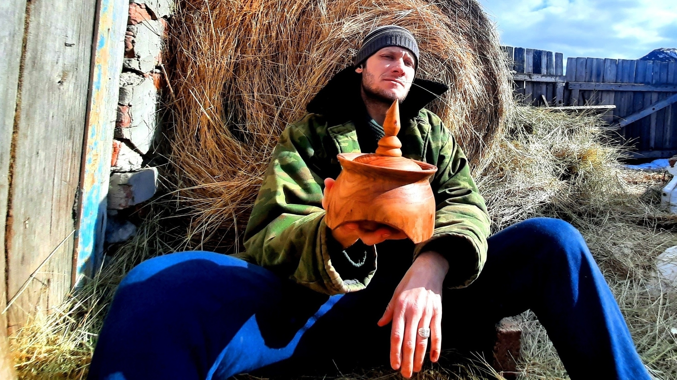 Шкатулка из дерева