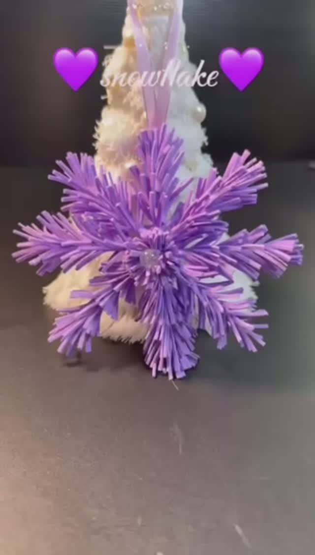 Своими руками декор  к новому году🎄 , снежинка из фоамирана ❄️❄️❄️