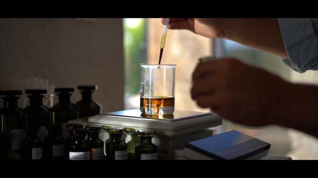 Santal Austral - Парфюмерная вода - MATIERE PREMIERE