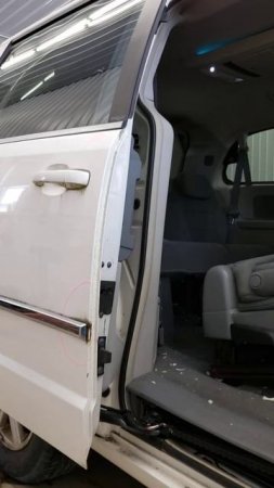 FOR SALE - 21B0124 - 2009 CHRYSLER TOWN COUNTRY - PASSENGER RIGHT POWER REAR SLIDING DOOR