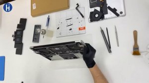 Замена аккумулятора MacBook Pro 15 A1398.  Чистка от пыли и замена термопасты Макбука Про.