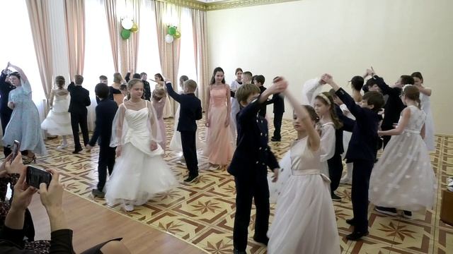 Бальные игры и Большой масленичный бал в Тольяттинской классической гимназии