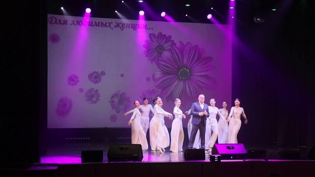 Девочка лето - Эдуард Амелькин и ансамбль Солнышко