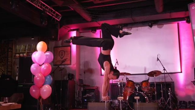 Акробатическое шоу