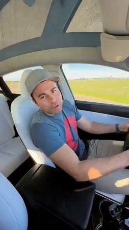 Tesla vs Фальшивая Стена