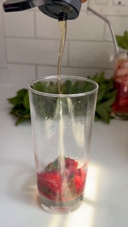 Strawberry, Mint & Lime No-jito (Mojito) Mocktail | #shorts