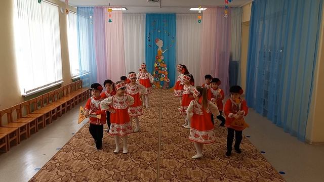 Ансамбль "Русский сувенир" - "Чудо-балалайка" - Краснотурьиснк