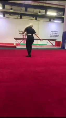 cartwheel to split Gymnastics uae #reels #trending #viral #shorts #youtubeshorts #workout #cartwhee