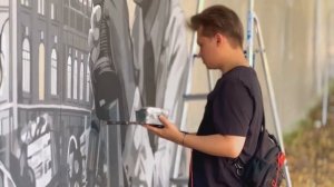 Рисуем на стенах в Калуге. Как проходит наш день на фестивале уличного искусства «Переход»