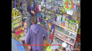ОБВОРОВАЛИ средь БЕЛОГО дня / Что за люд?