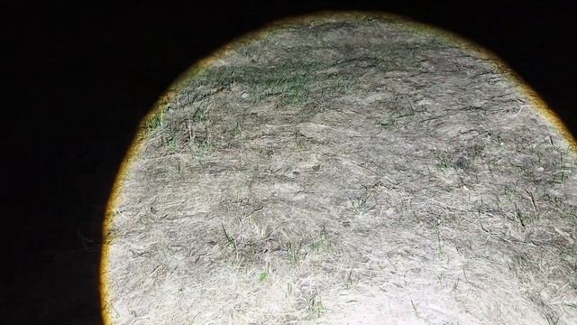 Как светит фонарь Rotekors BL-106-PM30-TG