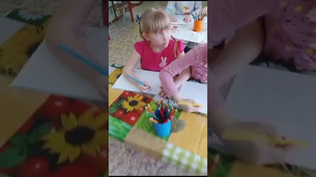 Воплощаем замыслы в рисунки:  "Каким  будет наш посёлок"