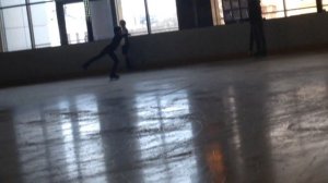 Тренировка начинающих фигуристок
