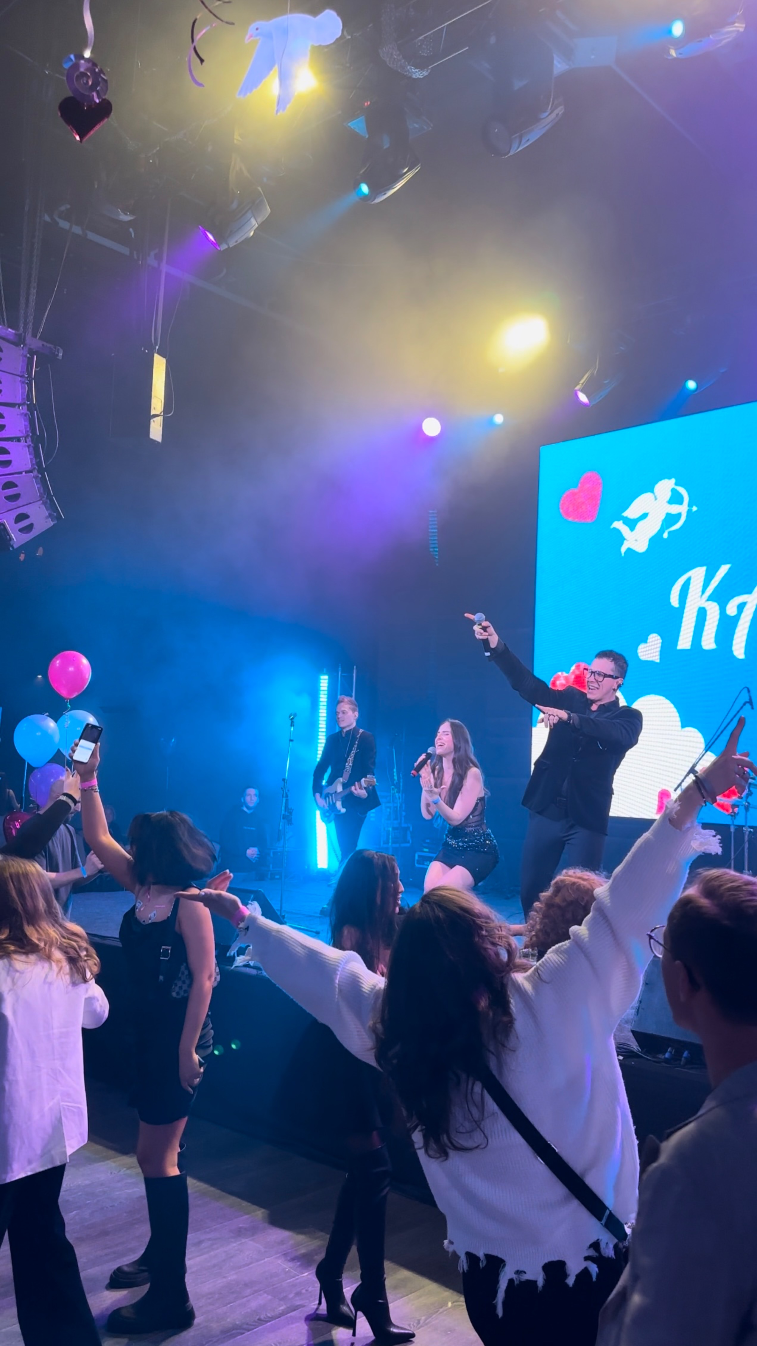 #SHORTS 
ЖУКИ БАТАРЕЙКА #cover #кавергруппа #кавергруппамосква #топкавер #батарейкаcover