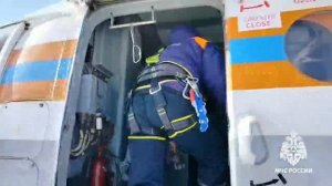 На Байкале спасатели МЧС России отработали навыки эвакуации пострадавших с применением авиации