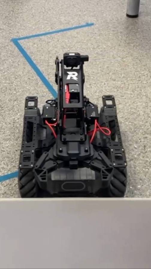 Корректировка шасси по маркеру. Программирование DJI Robomaster EP