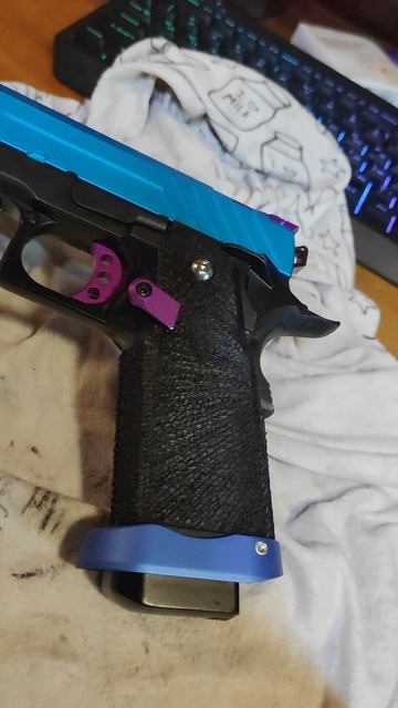 стипплинг рукояти TOKYO MARUI HI-CAPA 5.1 custom