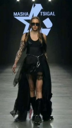 Mercedes-Benz Fashion Week Russia. Masha Tsigal. Показ моды в Москве 5 #shorts